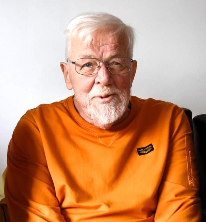 Ad van Alphen overleden