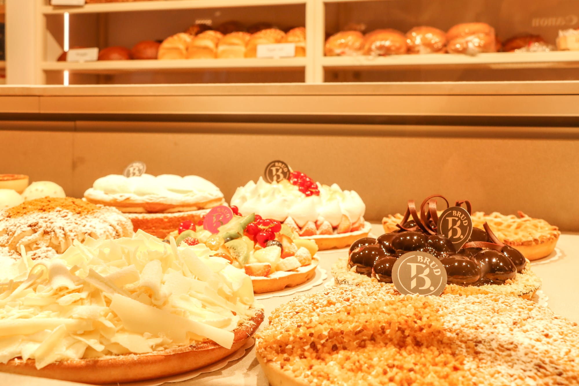 Tinne en Jan openden vandaag hun 'Brud Boutique'